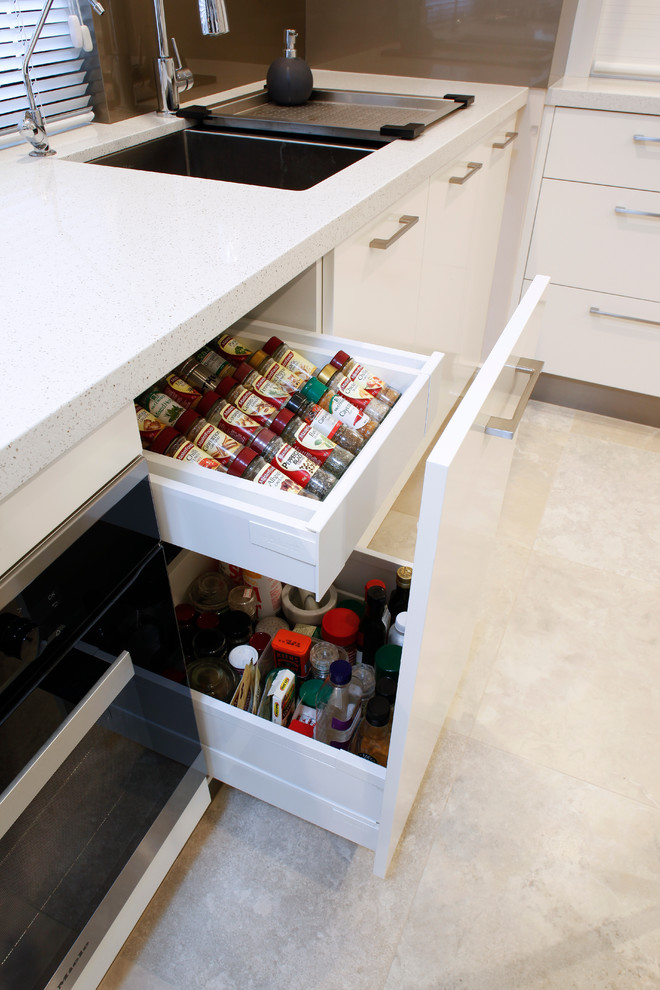 Applecross (ASJ14) - Modern - Kitchen - Perth - by Renovation Capital ...