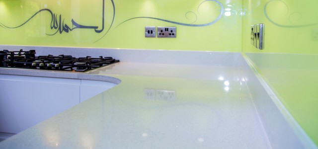 "ARABIC BLESSING SYMBOL" Stensil glass kitchen splashback by CreoGlass ...