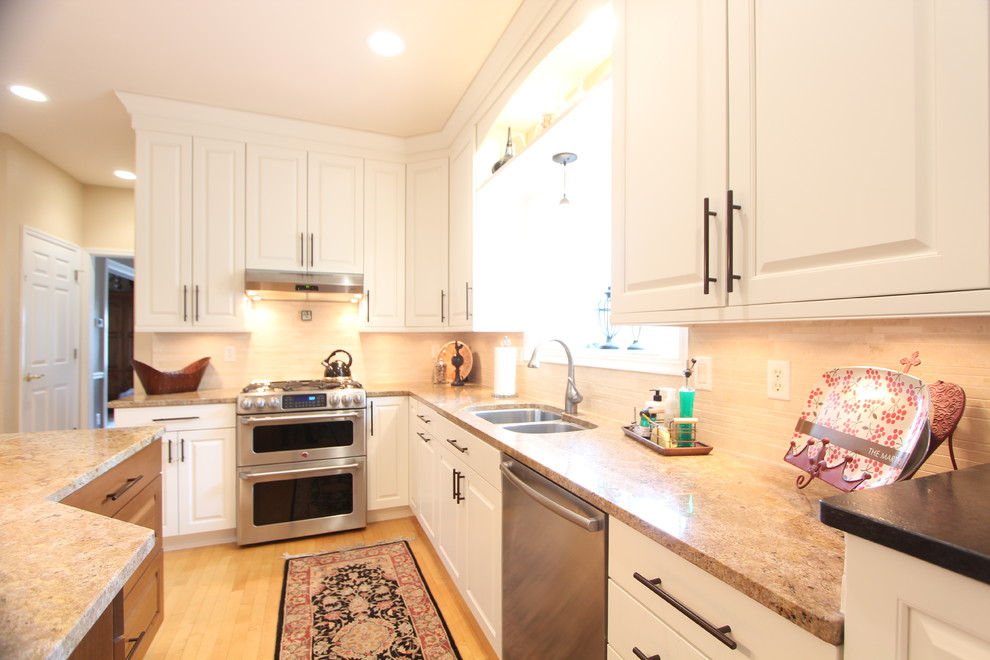 Arched Valance and Open Shelf Above Sink Offers Display Space and ...