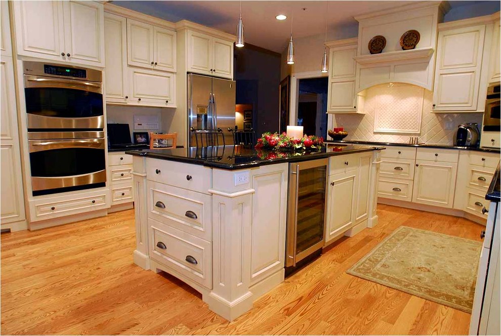 arched window - Traditional - Kitchen - Milwaukee - by Joyce A. Zuelke ...
