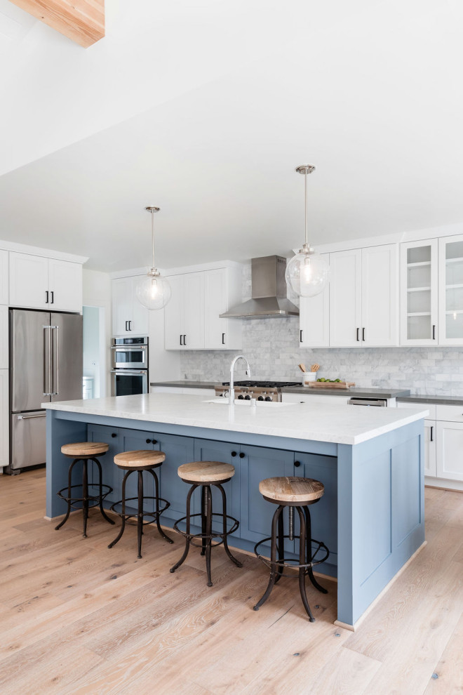 Arden Arcade - Midcentury - Kitchen - Sacramento - by Staged by Alchemy ...