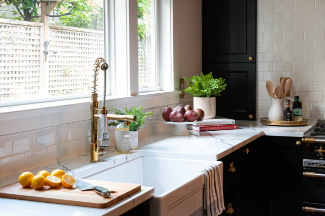Art Deco Inspired Kitchen & Powder Room - Clásico - Cocina - Seattle ...