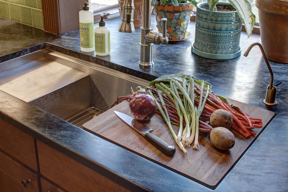 Arts and Crafts Kitchen - Craftsman - Kitchen - New York - by Tracey ...