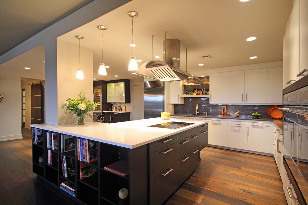 Atlanta Hi Rise kitchen white perimeter and chocolate island - Modern ...