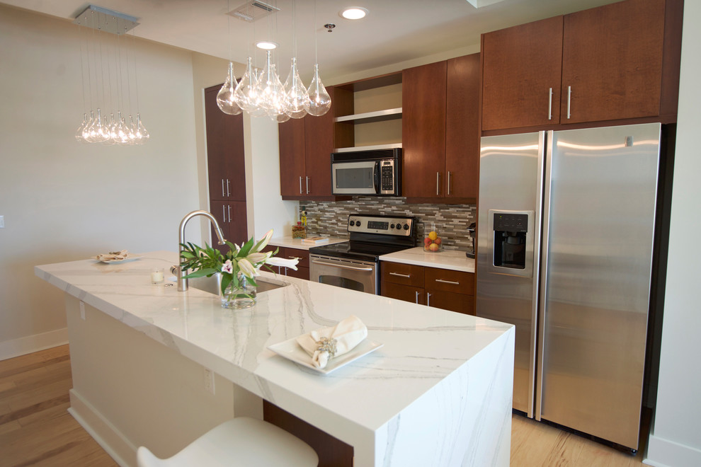 Atlanta: Modern High Rise Condo Kitchen - Modern - Kitchen - Atlanta ...