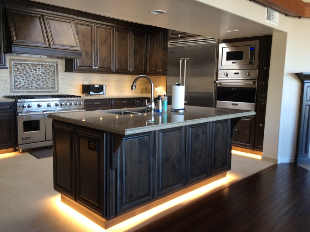 Avalon Kitchen Cabinets - Traditional - Kitchen - Los Angeles - by RTL ...