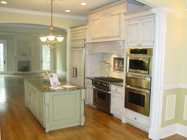 Avanti Gallery - Traditional - Traditional - Kitchen - Chicago - by ...