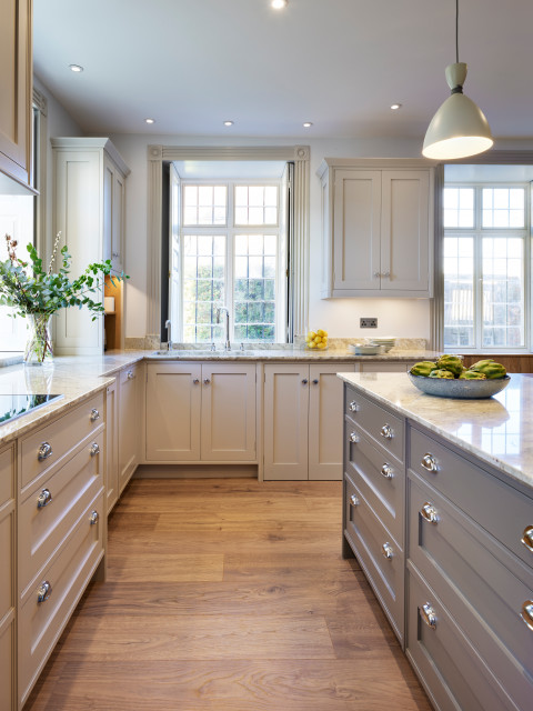Aylesbury Vale - Bespoke Shaker Kitchen in a Georgian Home - Classique ...