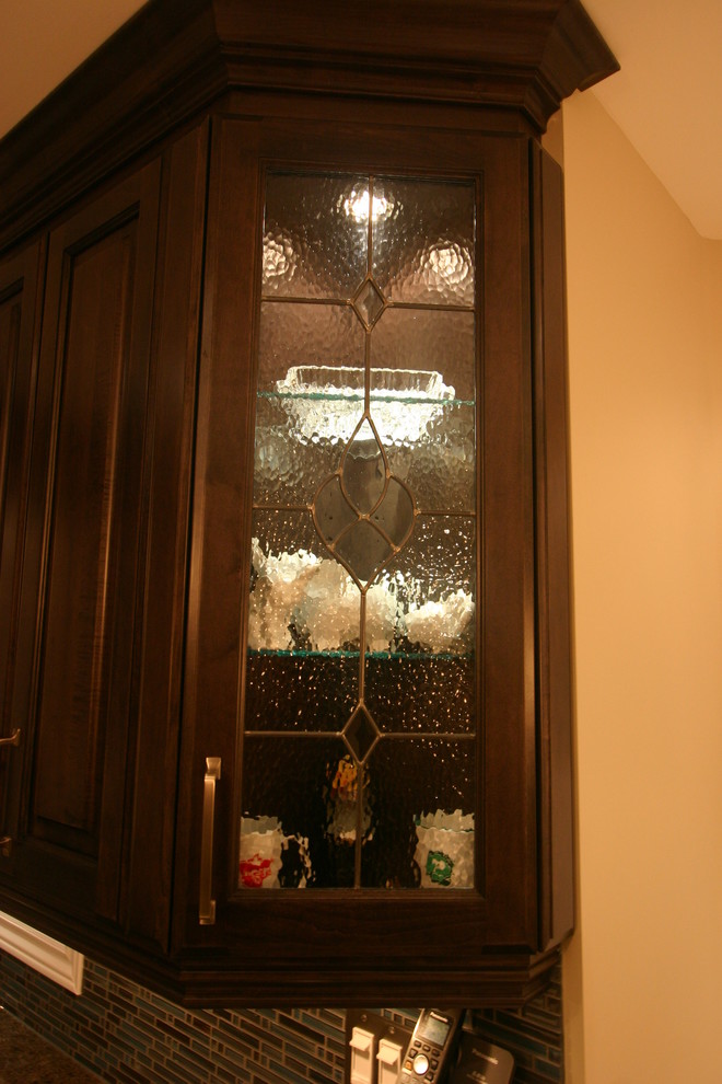 Baby grand piano island and 2 tone Cabinetry - Traditional - Kitchen ...