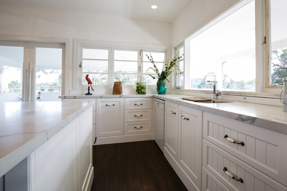 Bach style kitchen in Newport - Beach Style - Kitchen - Sydney - by ...