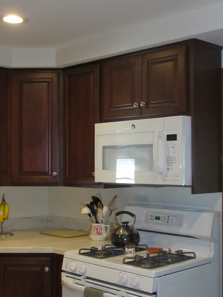 Badger Kitchen - Traditional - Kitchen - New York - by Competition ...