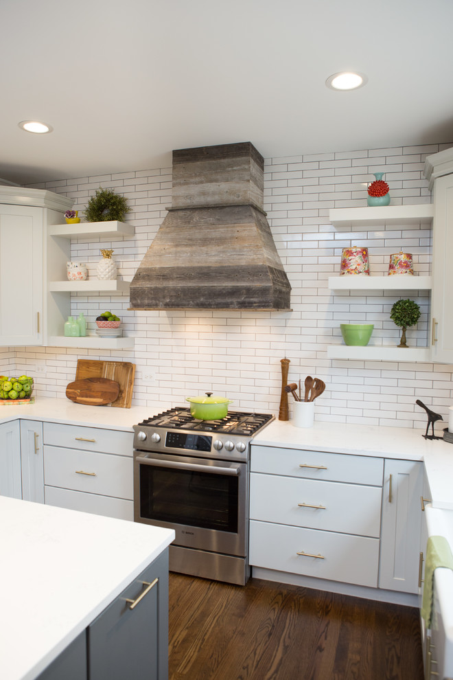 Barn Wood Hood Kitchen - Farmhouse - Kitchen - Chicago - by Michelle ...