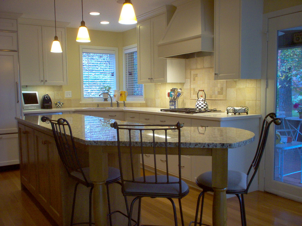 Barry Kitchen - Traditional - Kitchen - Minneapolis - by Kristy Egan ...
