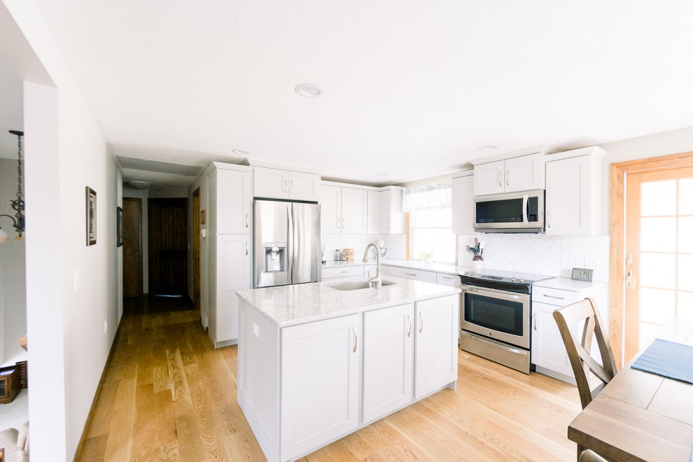 Batavia Kitchen Remodel - Kitchen - Cincinnati - by Siegel Design ...