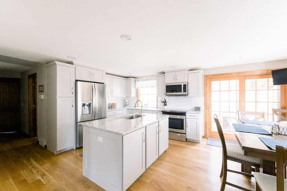 Batavia Kitchen Remodel - Kitchen - Cincinnati - by Siegel Design ...