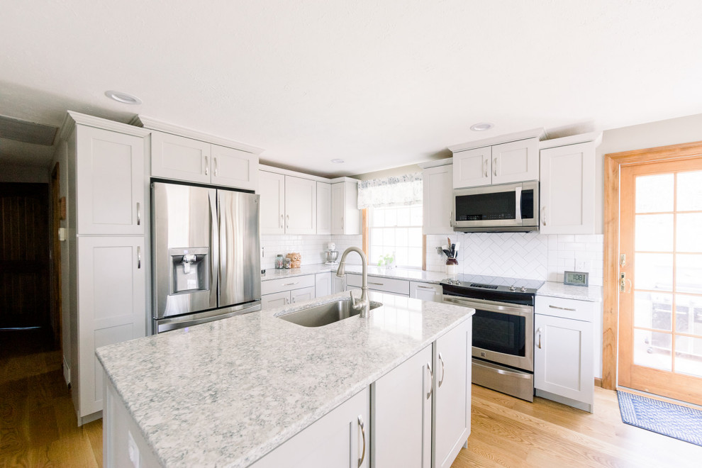 Batavia Kitchen Remodel - Kitchen - Cincinnati - by Siegel Design ...