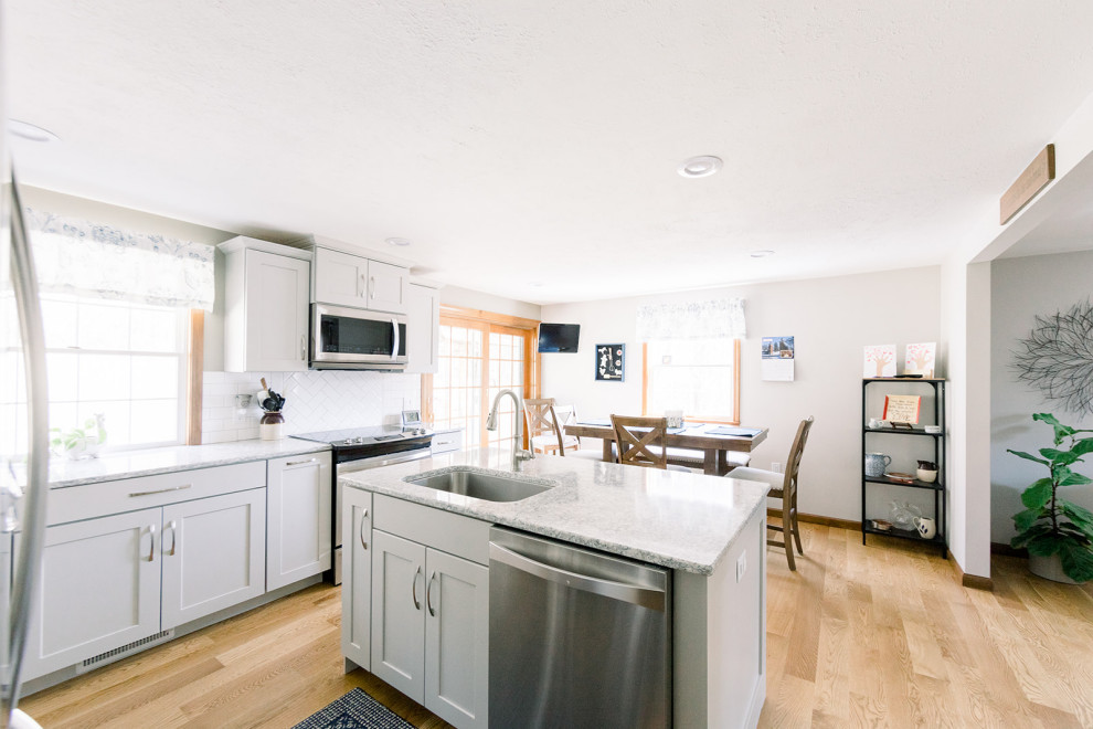 Batavia Kitchen Remodel - Kitchen - Cincinnati - by Siegel Design ...