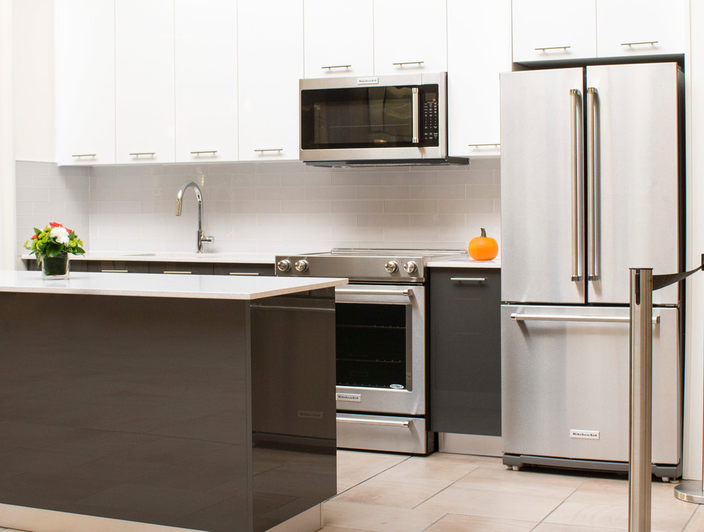 Bayview Village Mall Show Kitchen - Modern - Kitchen - Toronto - by ...