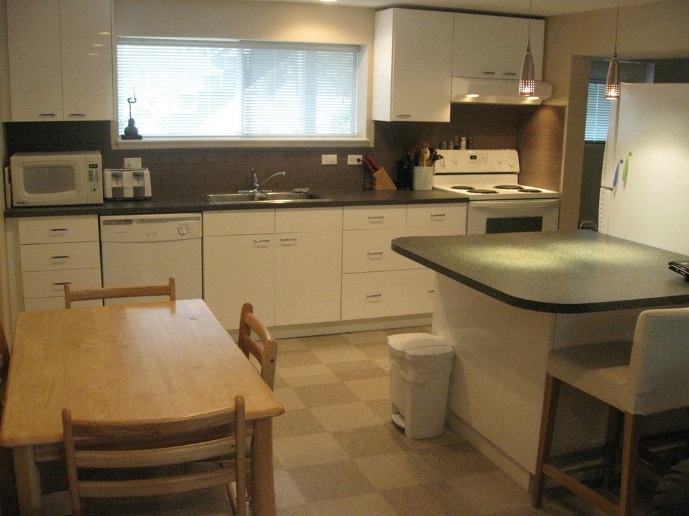 BC Box Renovations - Traditional - Kitchen - Vancouver - by Treeline ...