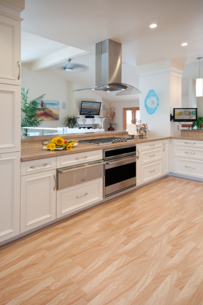 "Beach Bling" kitchen - Beach Style - Kitchen - San Diego - by RZ ...