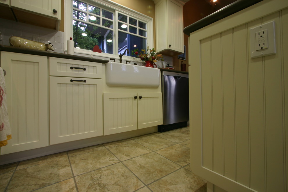 beadboard kitchen - Craftsman - Kitchen - Los Angeles - by South Bay ...