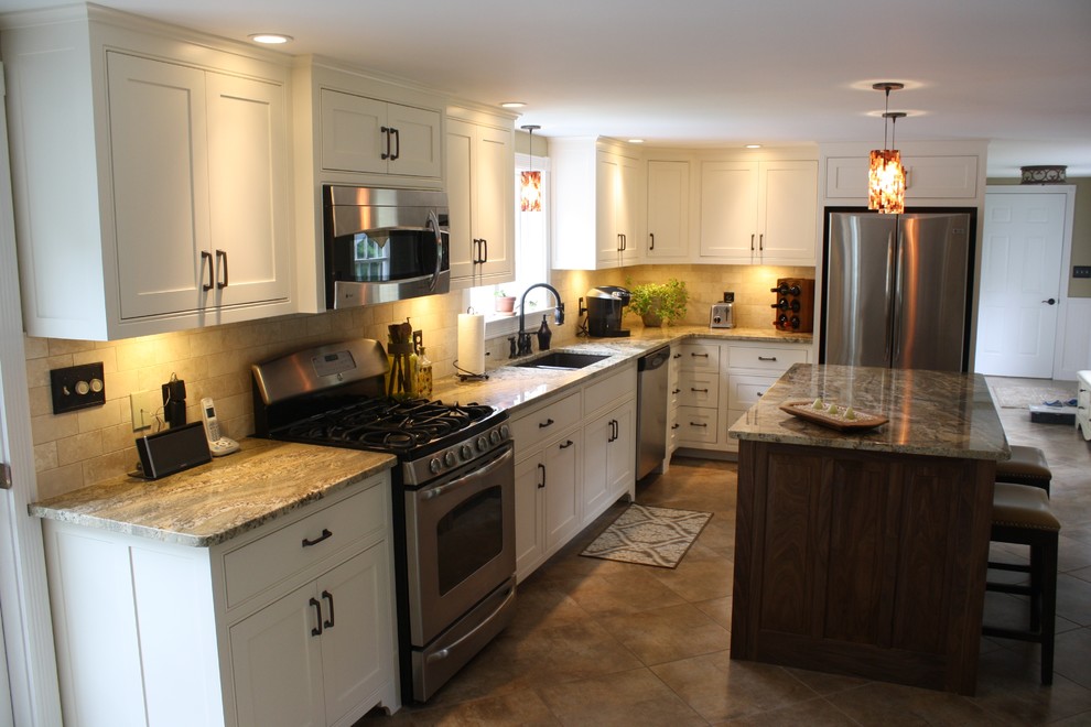 Beaded Inset Shaker Style - Classique - Cuisine - Portland Maine - par ...