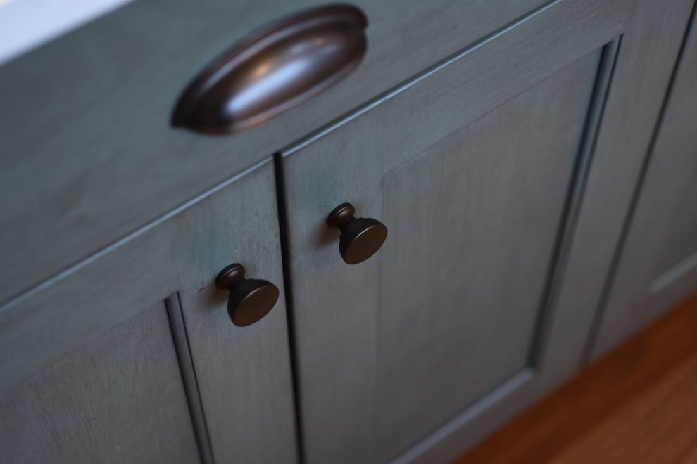 Beautiful Hardware - Kitchen - Seattle - by Signature Design ...