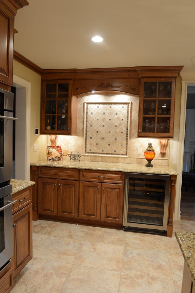 Beautiful maple with a stain glaze finish, Italian granite & porcelain ...