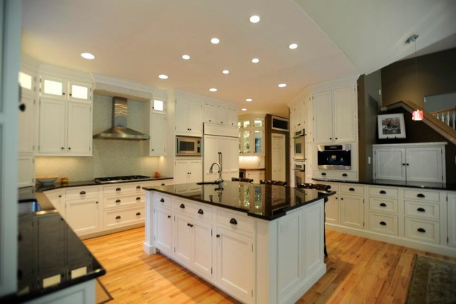 Beautiful Open Kitchen - Classique - Cuisine - St. Louis - par Simon ...
