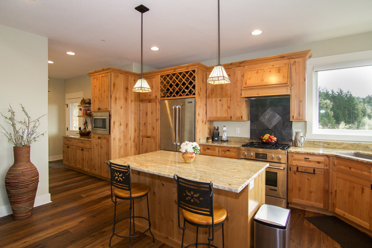 Beautiful West Valley Retirement Retreat - Traditional - Kitchen ...