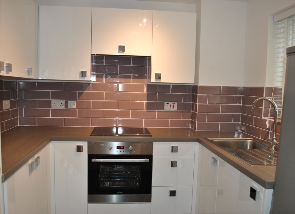 Bedsit Revamp - Contemporary - Kitchen - Hertfordshire - by Sai ...
