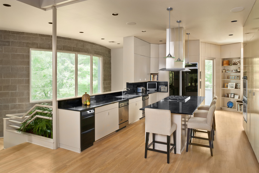 Bella Drive Residence - Contemporary - Kitchen - New Orleans - by Bell ...