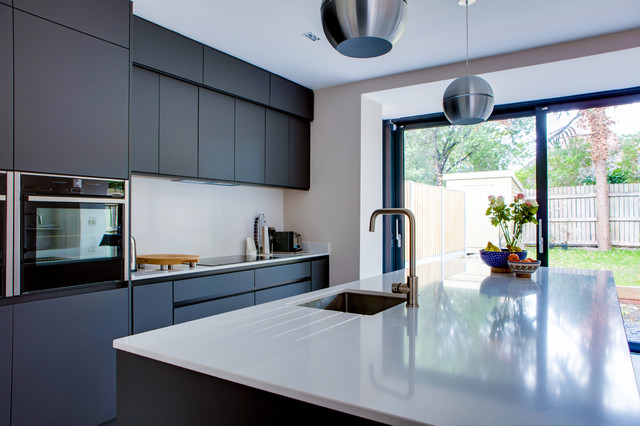 BeSpace Kitchens - Modern - Kitchen - Dublin - by Paul O'Connell ...