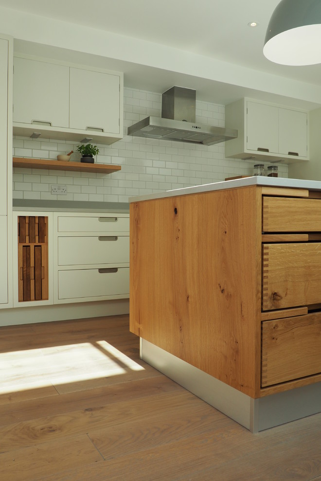 Bespoke fingerjointed island with in frame linear bespoke lacquered ...