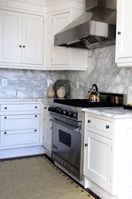 Bethesda MD - Calacatta Gold Marble Kitchen - Classico - Cucina ...