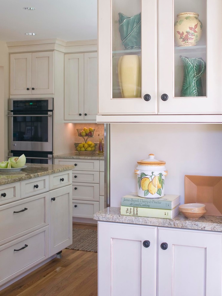Better Homes & Gardens Featured Kitchen - Traditional - Kitchen - DC ...