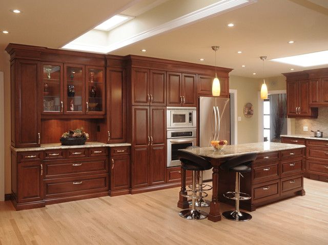 Bev & Don Kitchen - Traditional - Kitchen - Montreal - by A la Carte ...