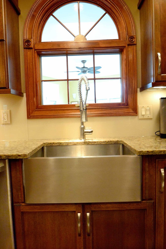 Bible Kitchen Remodel - Traditional - Kitchen - Columbus - by Rebecca ...