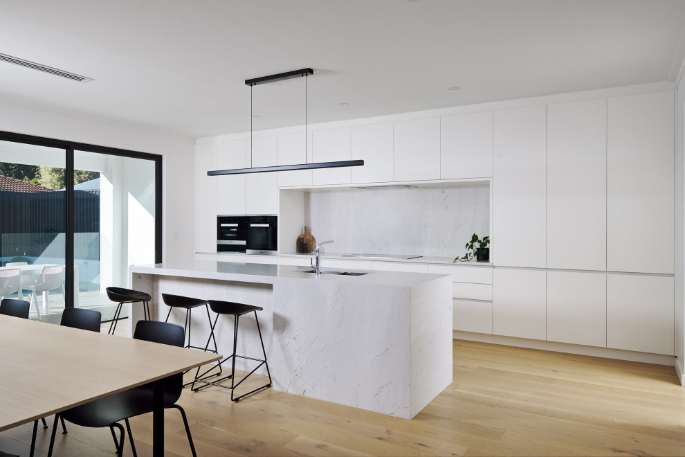 Bicton Home 2 - Modern - Kitchen - Perth - by Western Cabinets | Houzz