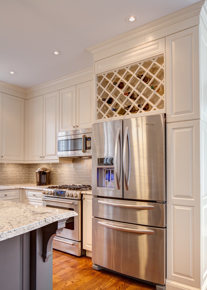 Big and Bright - Traditional - Kitchen - Toronto - by Davisville ...