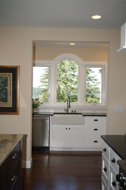 Black and White Kitchen - Traditional - Kitchen - Seattle - by ...