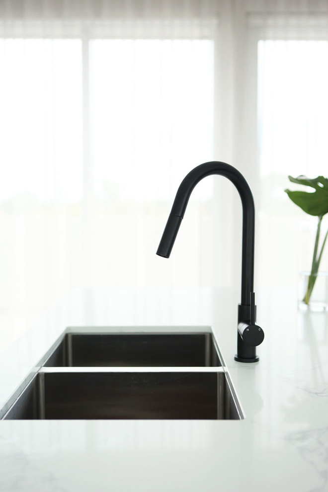 Black Kitchen Mixer in Modern Kitchen - Modern - Kitchen - Melbourne ...