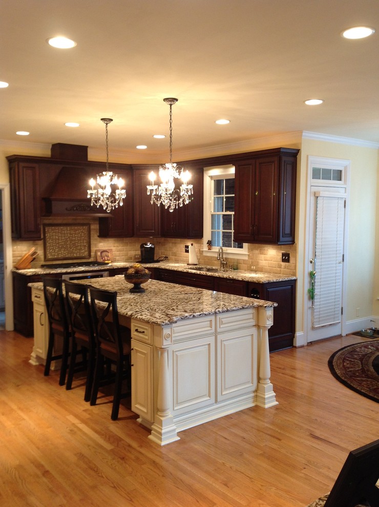 Bob & Donna Traditional Two Tone Kitchen - Traditional - Kitchen ...