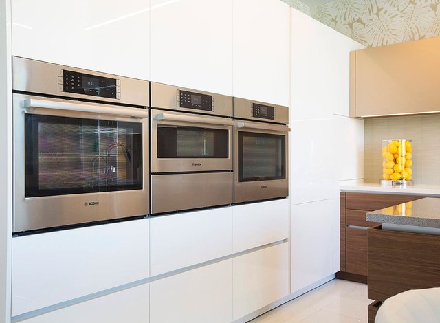 BOSCH: Modern Kitchen Designs - Modern - Kitchen - Houston - by K&N ...