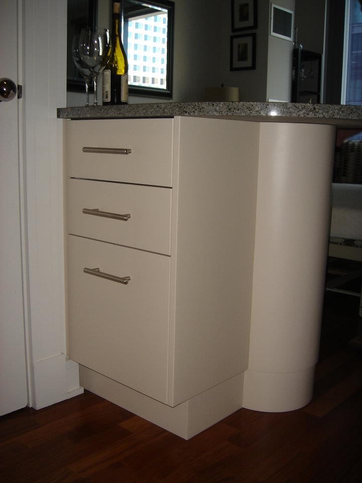 Boston Studio Kitchen, small footprint big solution - Contemporary ...