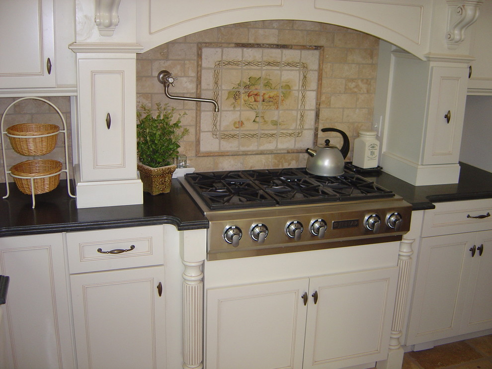 Brewster, NY - Traditional - Kitchen - New York - by La Pietra Tile ...