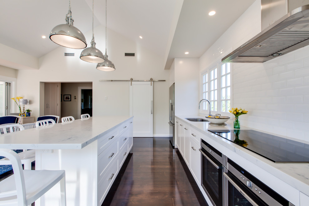 Brisbane Post War Renovation - Modern - Kitchen - Brisbane - by Synergy ...