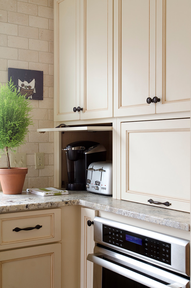 Broad Cove - Traditional - Kitchen - Portland Maine - by Kitchen Cove ...