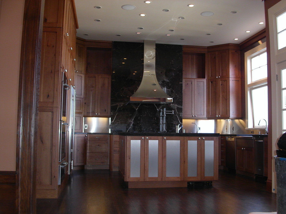 Brookhaven Knotty Cherry/Driftwood W/Pewter Glaze Kitchen by Alan ...