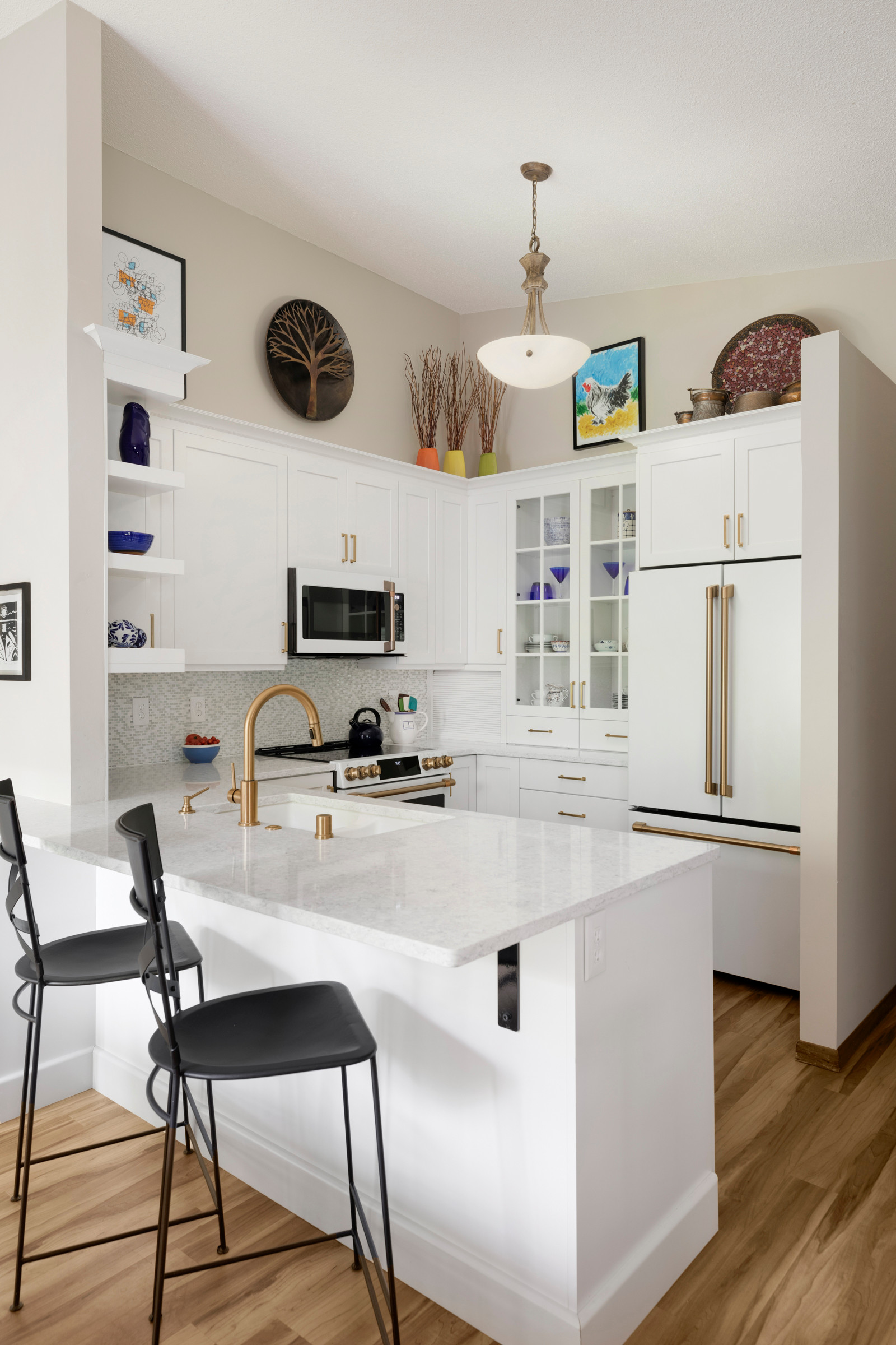 Kitchen of the Week: Bright and Functional in 94 Square Feet